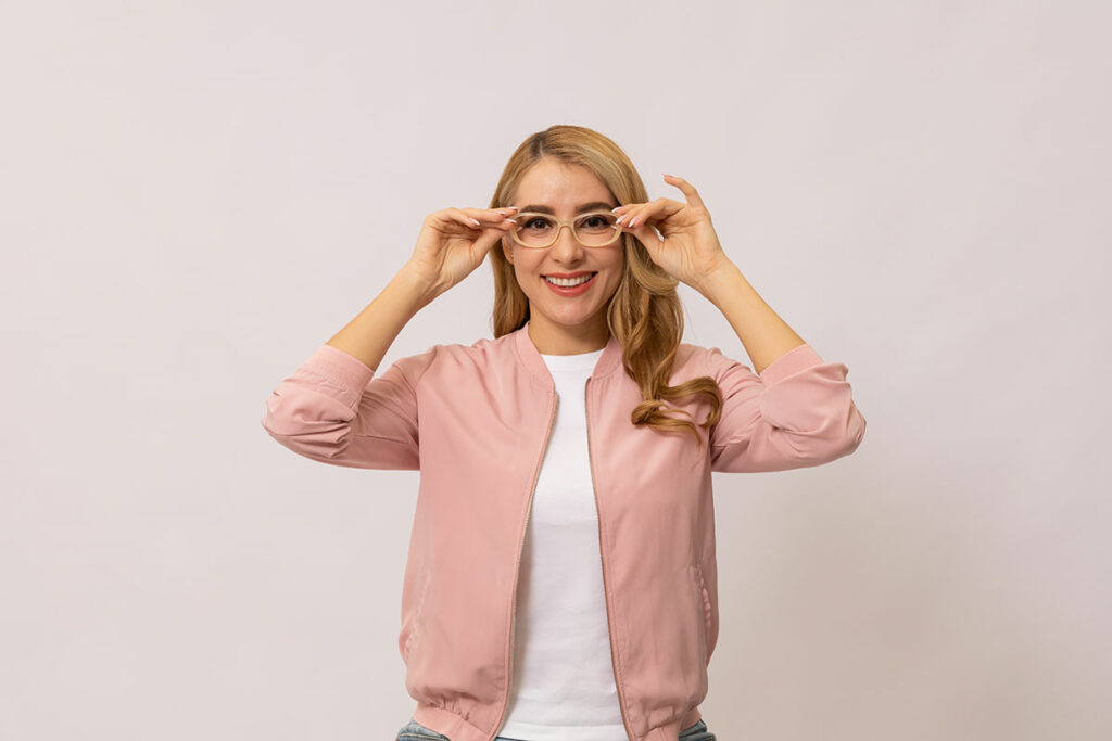 Full-Rim vs. Half-Rim vs. Rimless Glasses: Which To Pick?