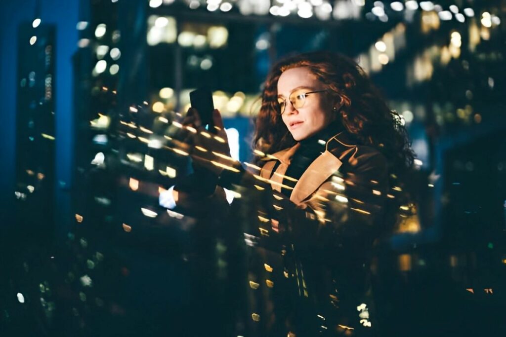 How Are Eyeglass Lens' Edges Polished?