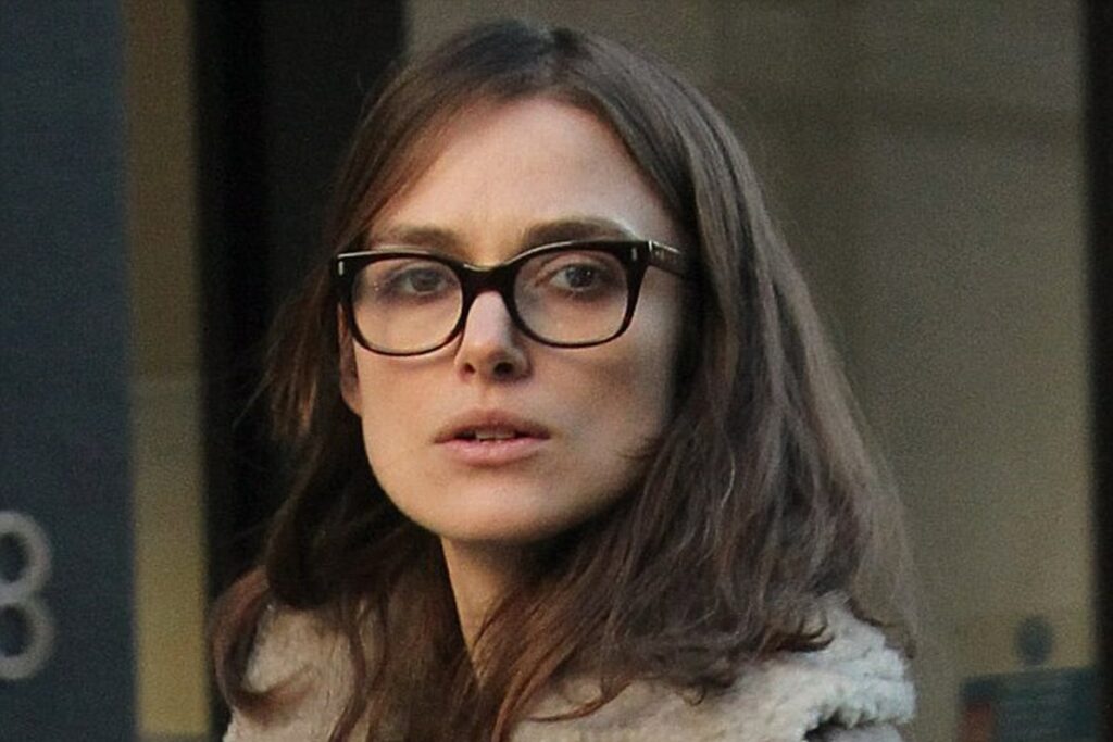 How to Choose Cat Eye Glasses for Your Face