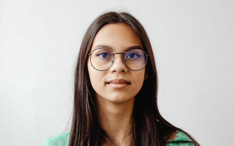 Can I Wear One Contact Lens?